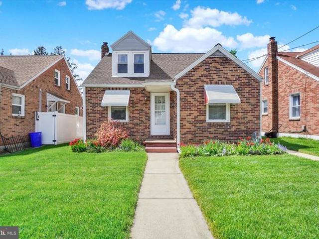 204 S Walnut St, Dallastown, PA 17313