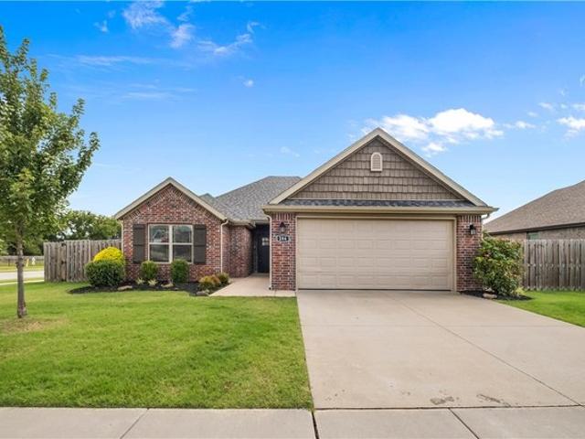204 S Amber Dawn Ave, Farmington, AR 72730