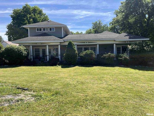 204 S Main St, Winchester, IL 62694