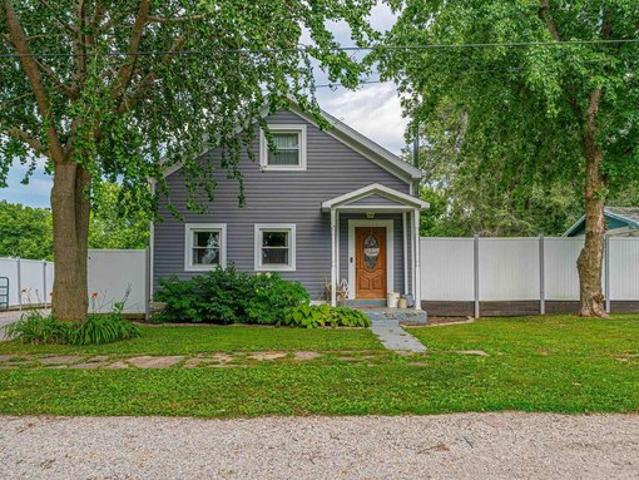 204 S Maltby St, Waynesville, IL 61778