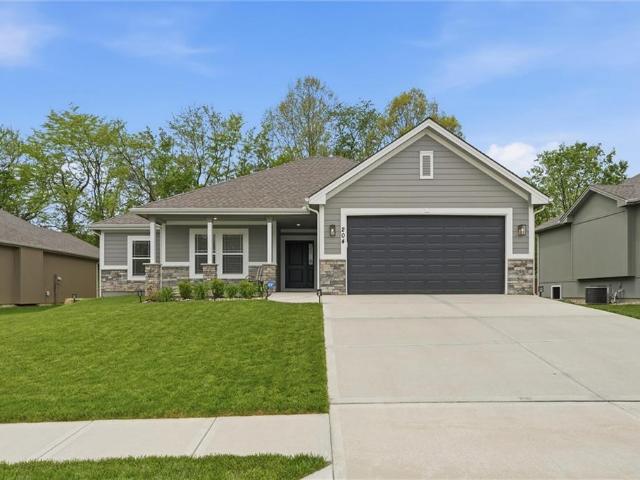 204 S Marimack Dr, Kearney, MO 64060 | MLS #2606