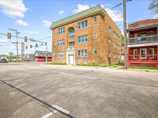 204 S Sixth Street