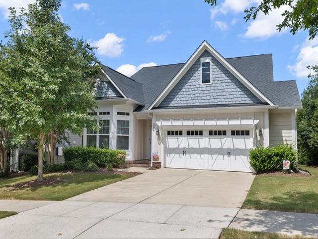 204 Sour Mash Ct, Holly Springs, NC 27540