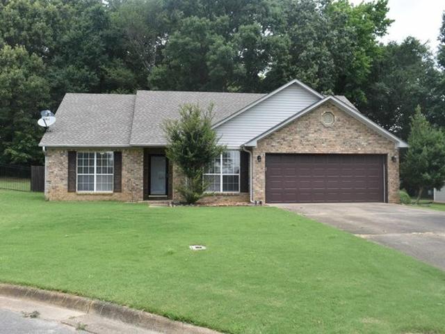 204 Savannah Dr, Jonesboro, AR 72404