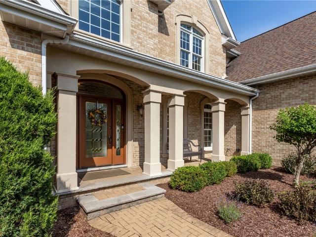 204 Saint Ives