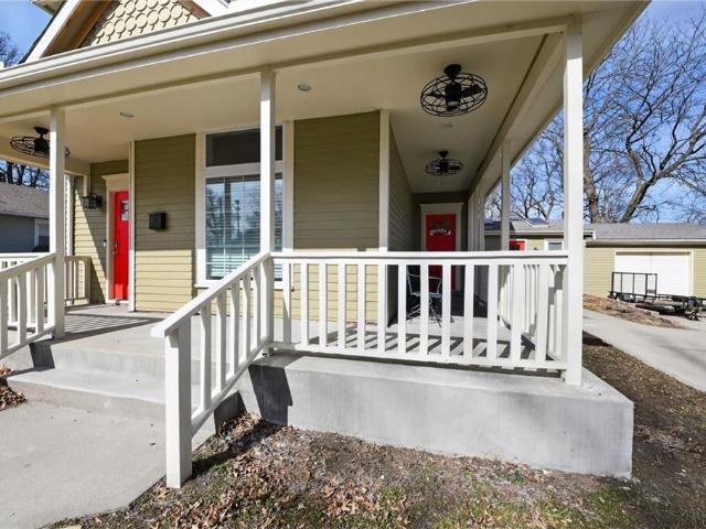 204 SE 1st Street