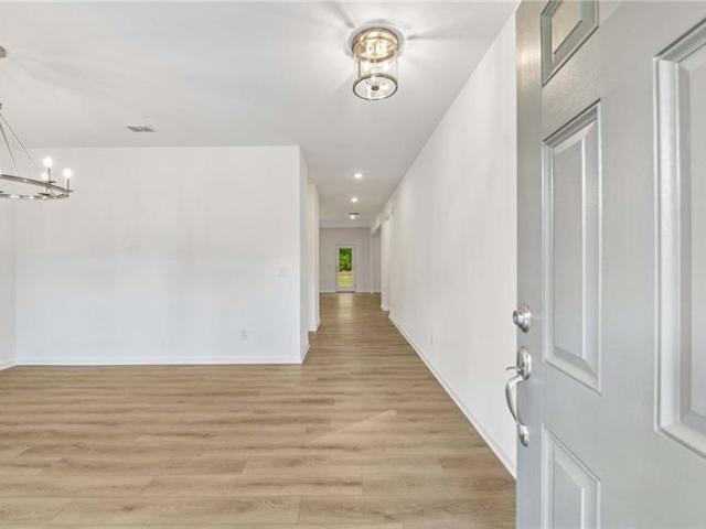 204 Silverleaf Trl