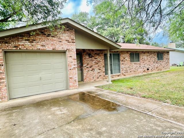 204 Skylark Dr