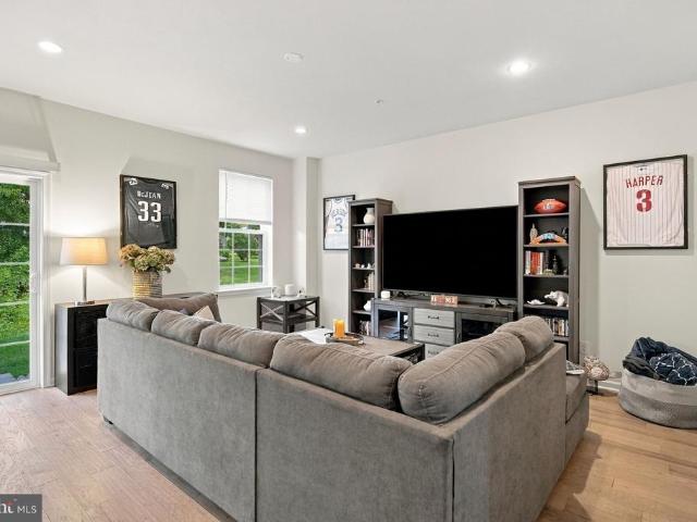 204 Spring Lane #