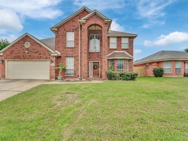 204 Springpark Dr, Arlington, TX 76014