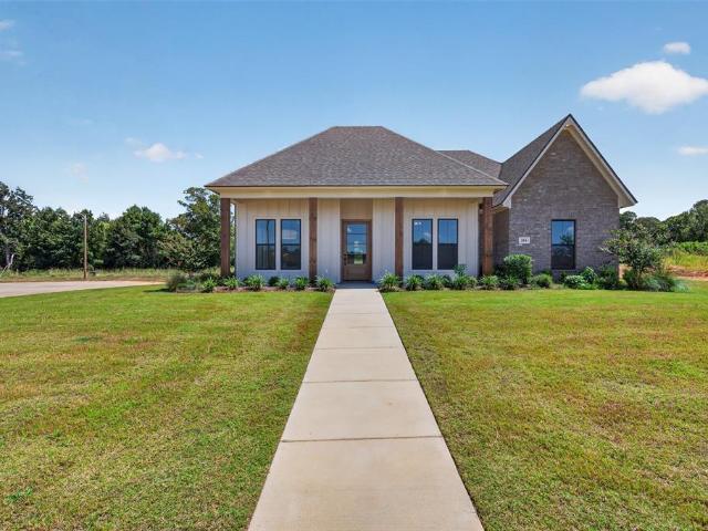 204 St. Andrews Lane