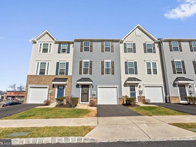 204 Station Dr, Dublin, PA 18917
