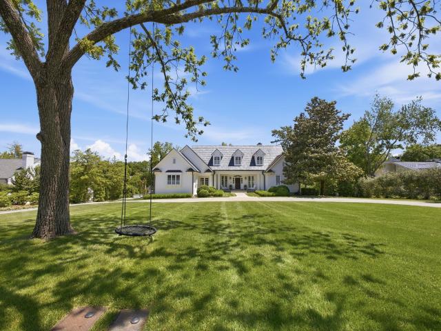 204 Sunnyside Dr