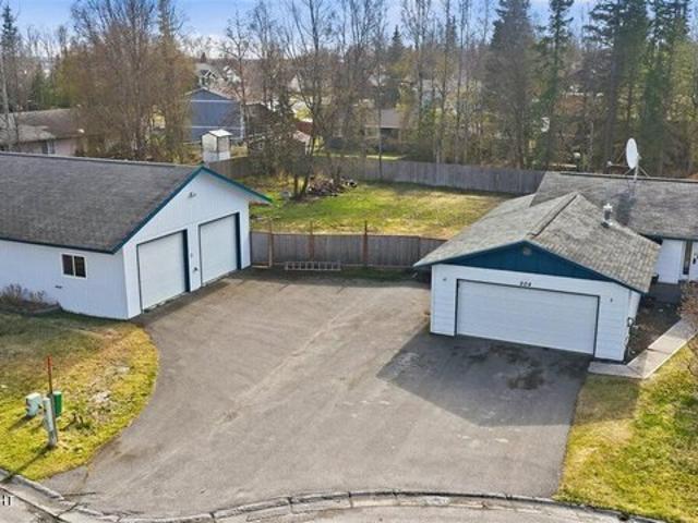 204 Pamela Ct, Kenai, AK 99611