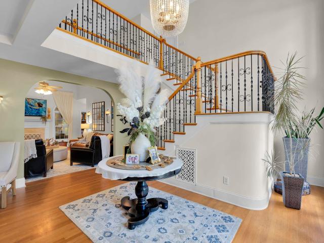 204 Parkside Drive