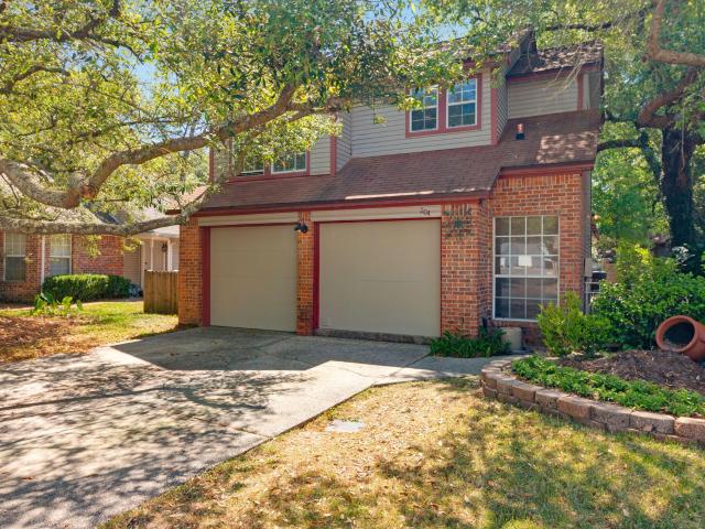 204 Parkwood Cir, Niceville, FL 32578 | MLS #975347 | Compass