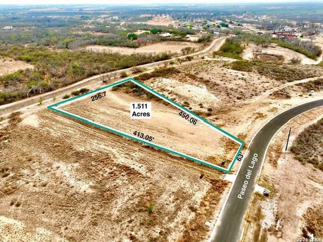 204 Paseo Del Lago, Eagle Pass, TX 78852