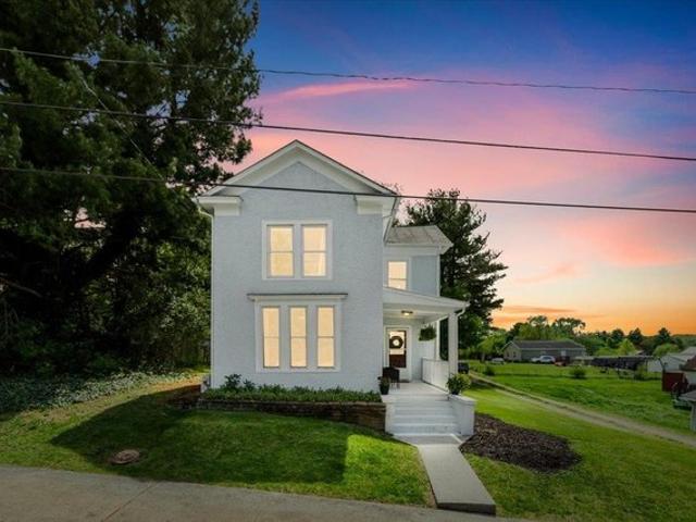 204 Pendleton St, Radford, VA 24141