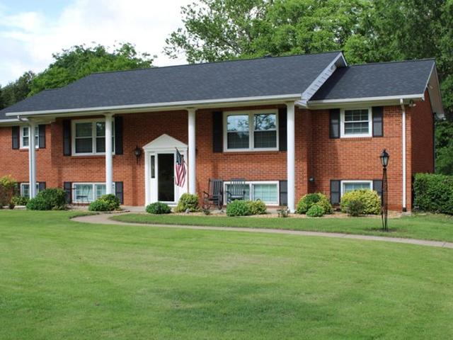 204 Pepper Ln, Paducah, KY 42001