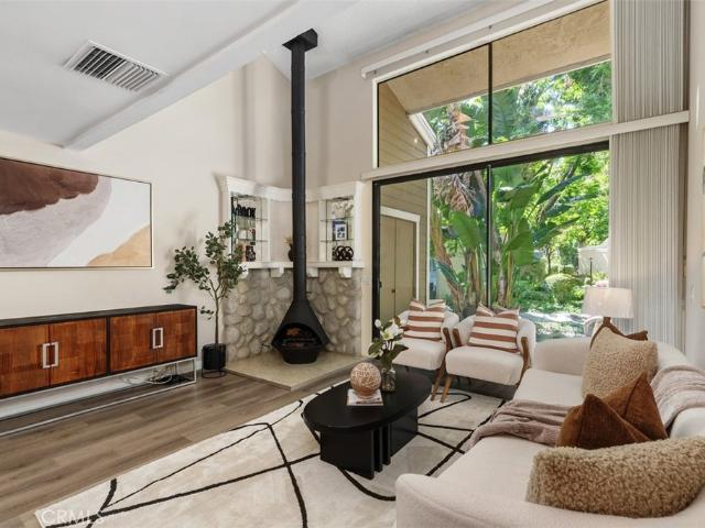 204 Pineview, Irvine, CA 92620 | MLS #OC26082