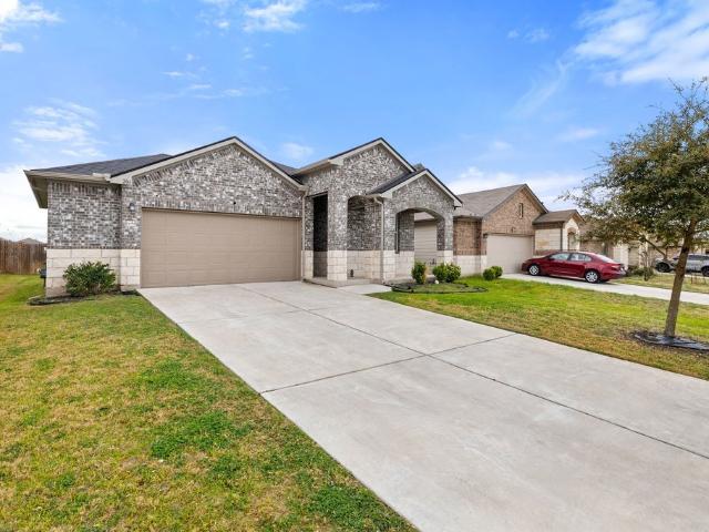 204 Rochester Ln, Hutto, TX 78634 | MLS #3628 | Compass