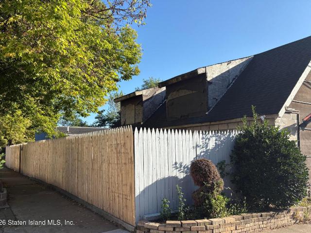 204 Roma Avenue | Compass