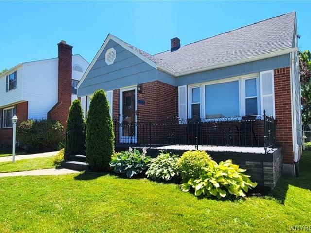 204 Renwood Ave, Buffalo, NY 14217