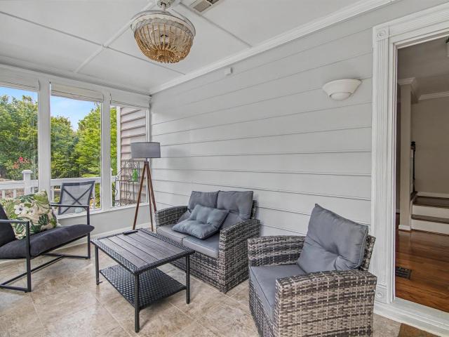 204 River Bluff Boulevard