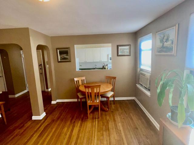 204 Richbell Road B4