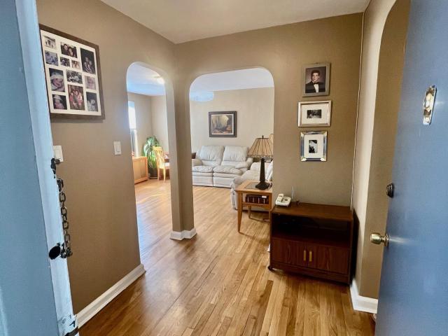 204 Richbell Road B4