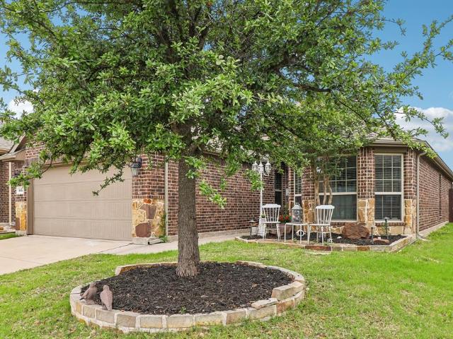 204 Rugby Ln, McKinney, TX 75072 | MLS #21251 | Compass