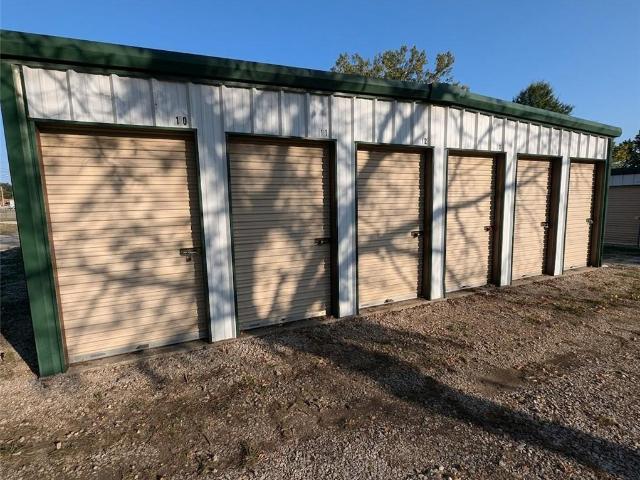 204 W 2 Highway