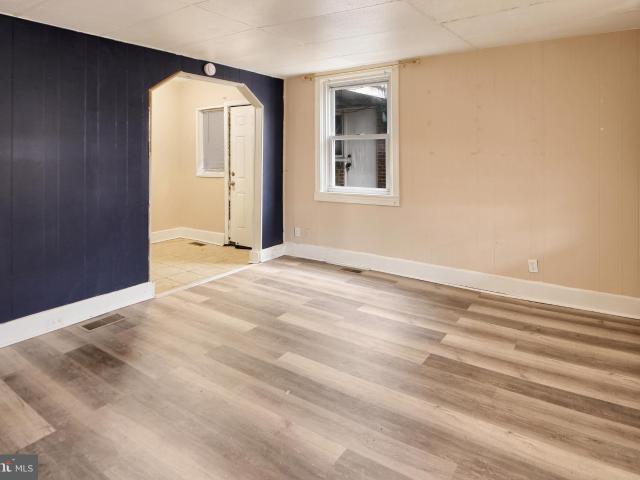 204 W 35th St, Wilmington, DE 19802 | MLS #DENC2090 | Compass
