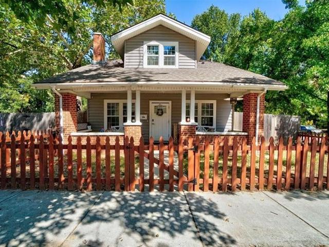 204 W Wallace St, Shawnee, OK 74801