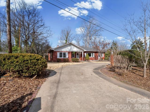 204 W Fernwood Dr, Rutherfordton, NC 28139 | MLS #4350 | Compass
