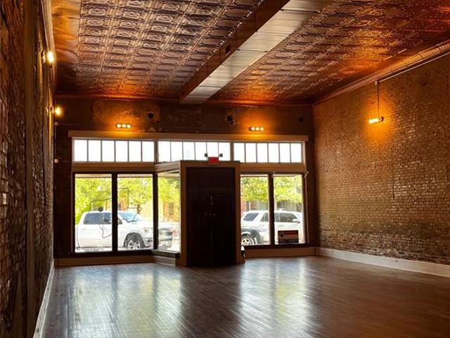 204 W Knox Street # A