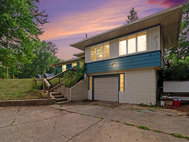 204 W Main St, Edmore, MI 48829