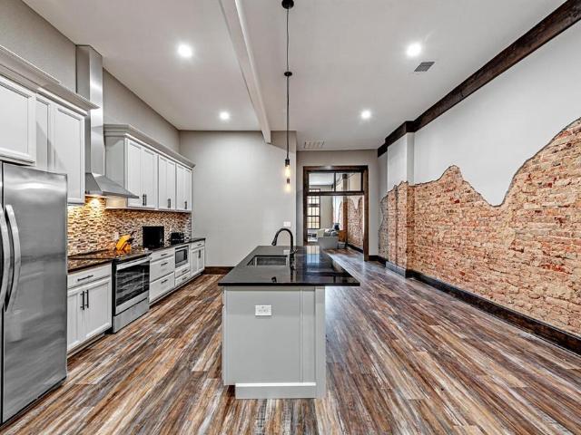 204 W Main Street # 101