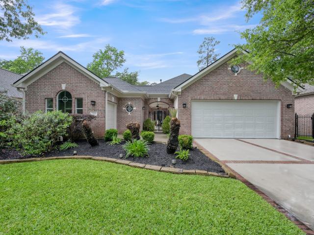 204 W Pines Drive