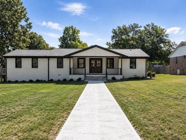 204 Woodfield Ave, Fountain Inn, SC 29644