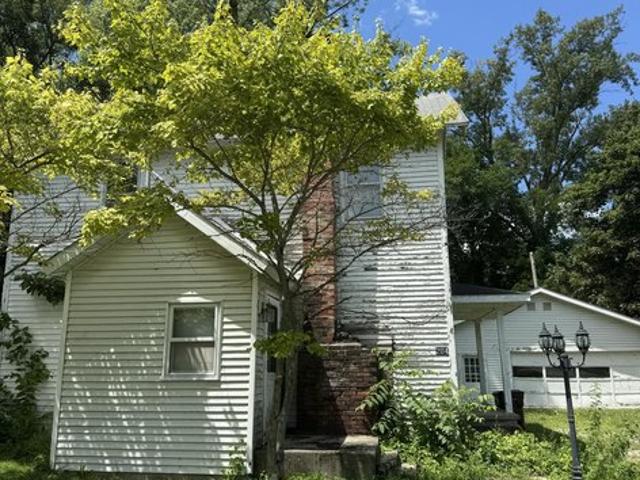 204 Water St, Pemberville, OH 43450