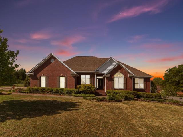204 Wellsbrook Cir, Fayetteville, TN 37334 | MLS #3178 | Compass