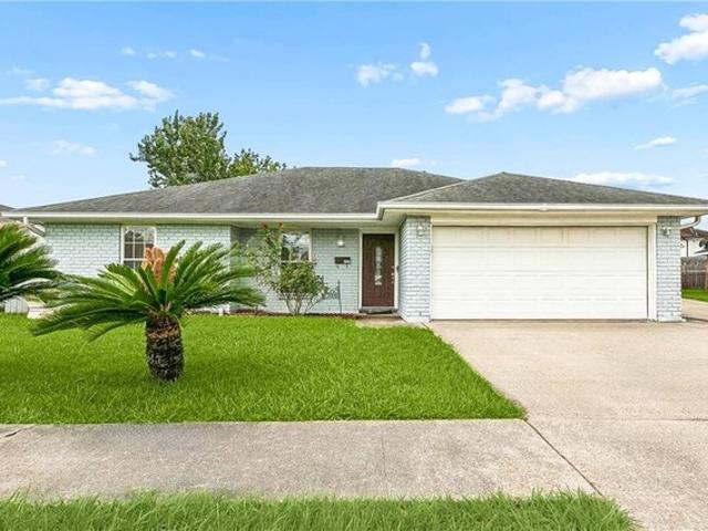 204 Willowbrook Dr, Gretna, LA 70056