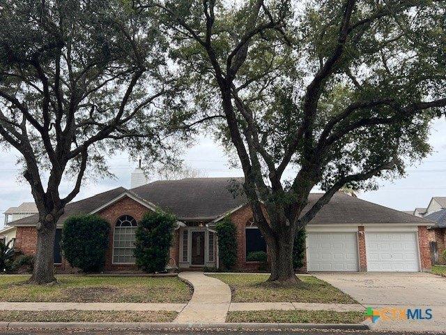 204 Windy Way Dr, Victoria, TX 77904