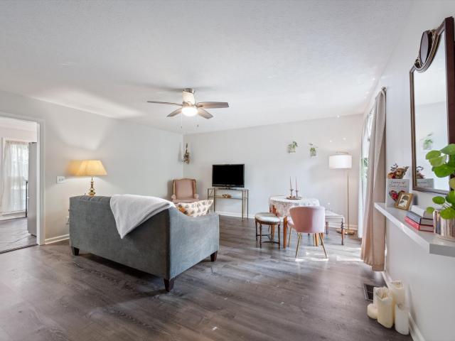 204 Timberlake Dr