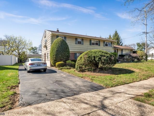 204 Tryon Pl