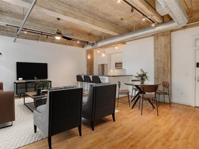 204 Travis Street 4D