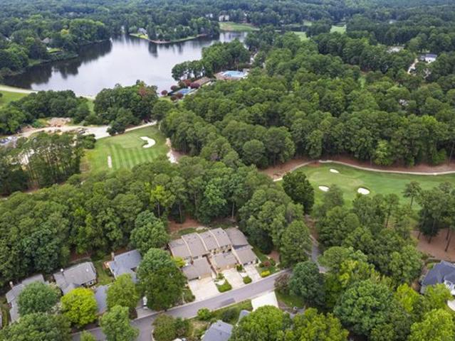 204 Tweed Cir, Cary, NC 27511