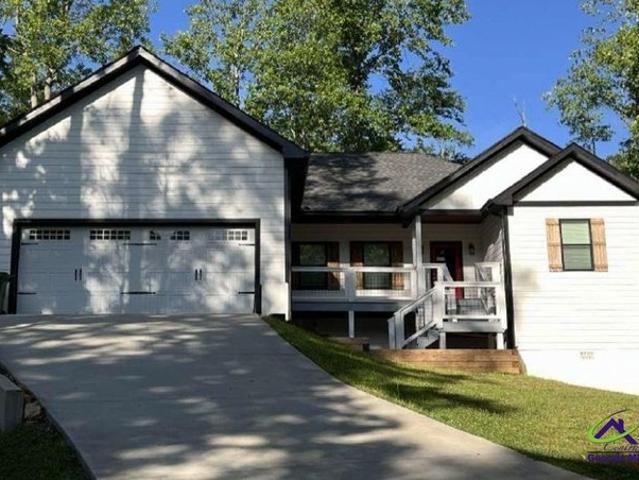 204 Yonah Springs Dr, Cleveland, GA 30528
