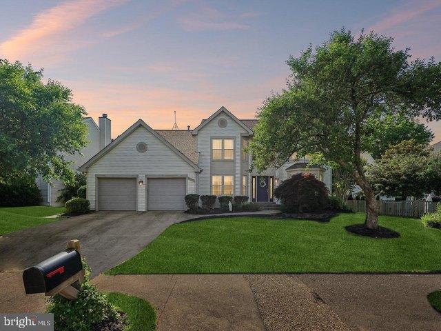 20547 Ringold Dr, Ashburn, VA 20147
